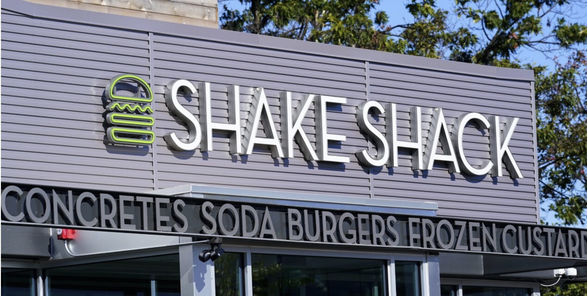 Shake Shack Adds Three New Holiday Treats – Gaynor-Davis.com